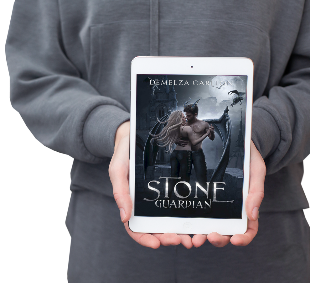 Stone Guardian: A Paranormal Protector Tale (Book 1 in the Heart of St – Demelza Carlton Books